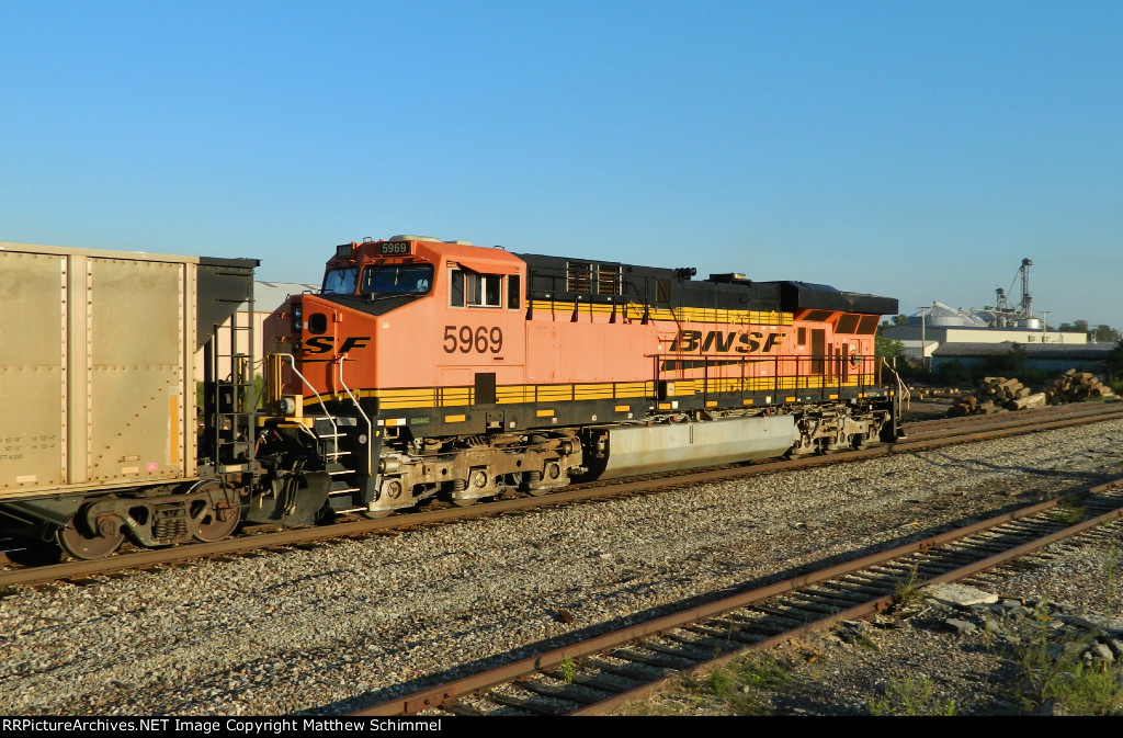 BNSF 5969 - DPU